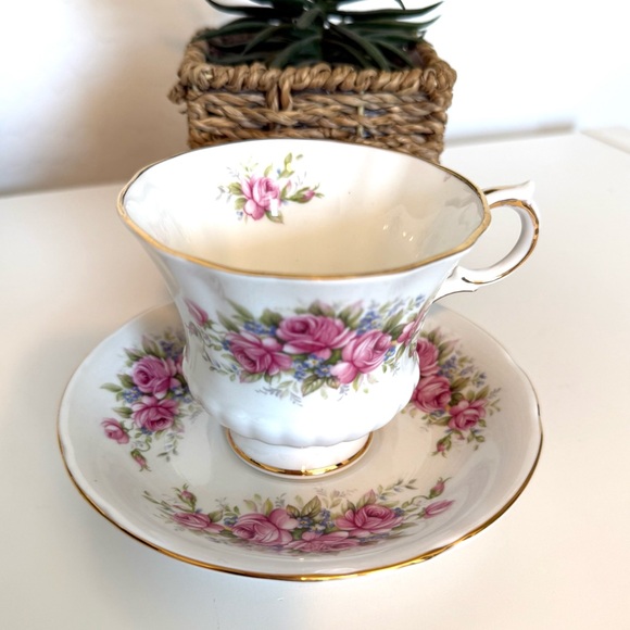 PARAGON | Kitchen | Paragon By Appointment To Her Majesty Queen Rose ...